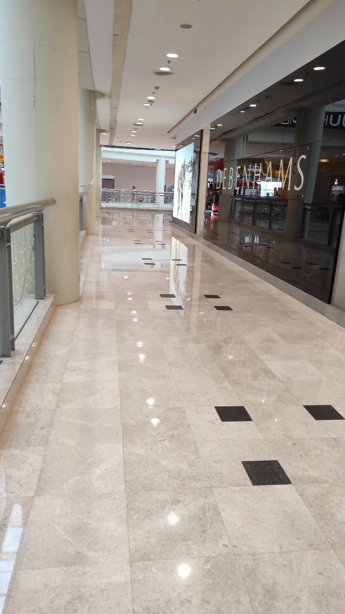 The Curve - Places Reviews and Ratings